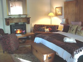 Cofre no quarto, secretária, Wi-fi grátis 