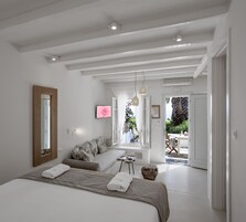 Suíte estúdio luxo, cozinha americana, vista para o oceano (2 person) | Roupas de cama antialérgicas, edredons de pluma, cofres nos quartos