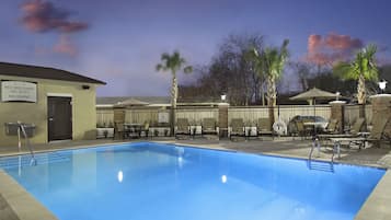 Piscina externa