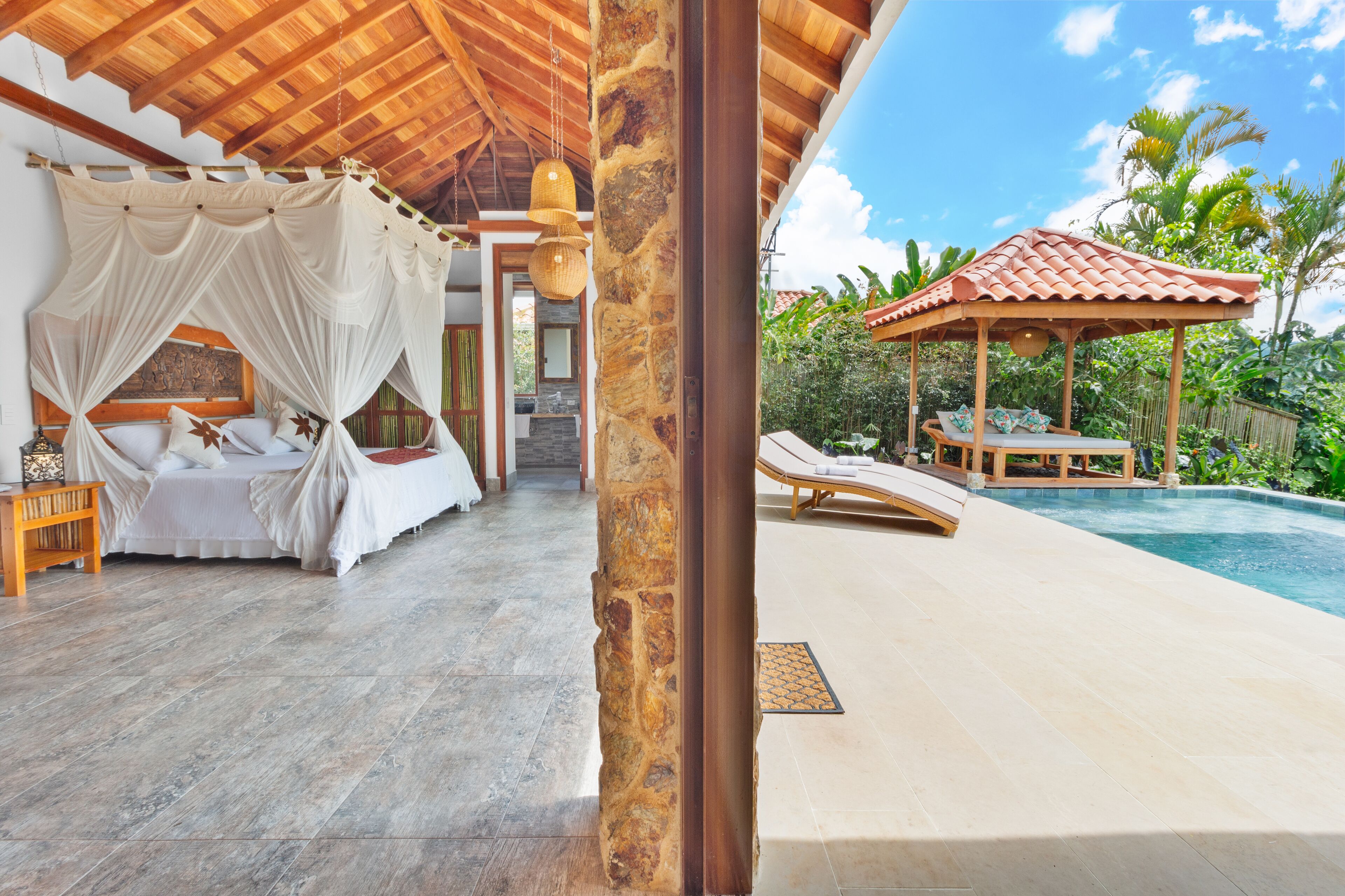 Villa Master Suite | Roupas de cama premium, camas Select Comfort, frigobar