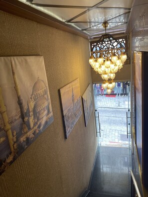 Entrada (vista interior)