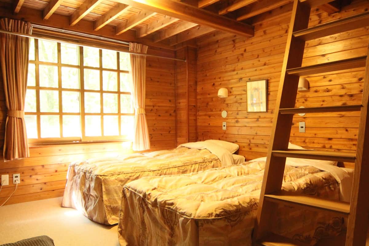 Quarto (Maisonette with 3 Futons) | Minibar, com mobília individualizada, Wi-fi grátis