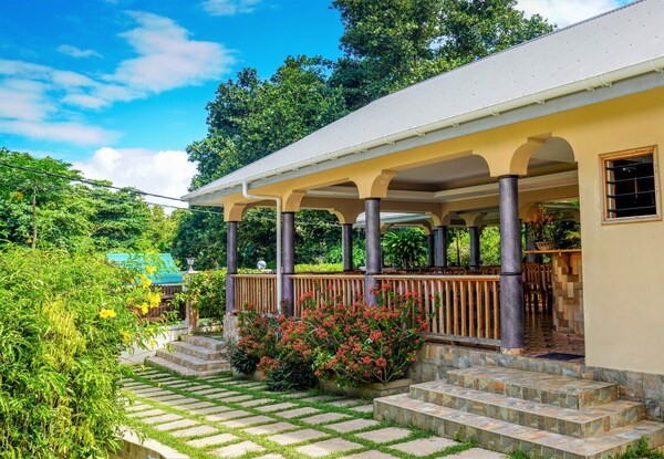 Bernique Guest House - Seychelles
