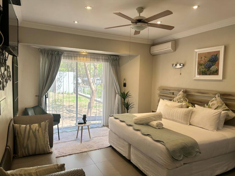Suite de Luxo (King) | Lençóis de algodão egípcio, roupa de alta qualidade, minibar