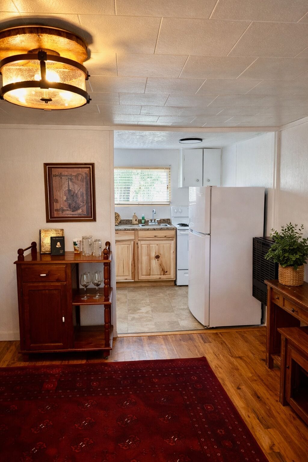 Suite Premium, 2 quartos, aceitam-se animais de estimação, vista para o rio | Roupa de alta qualidade, ferro/tábua de engomar, Wi-fi grátis 