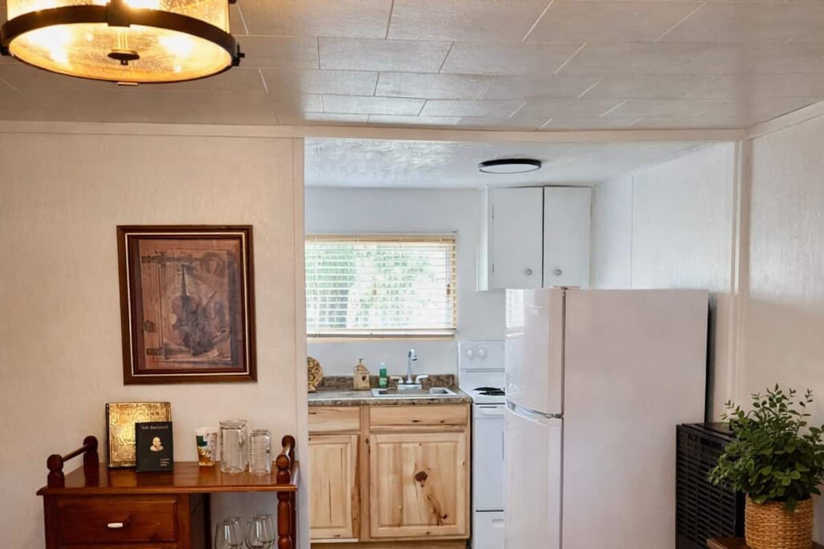 Suite Premium, 2 quartos, aceitam-se animais de estimação, vista para o rio | Roupa de alta qualidade, ferro/tábua de engomar, Wi-fi grátis