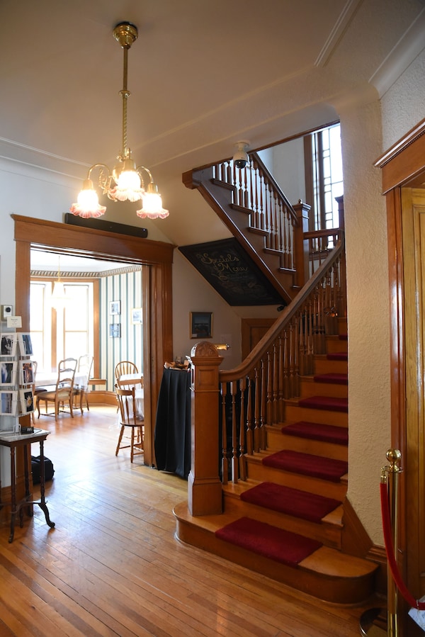 Bella's Castle - Manitoba