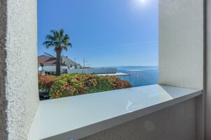 Quarto Duplo ou Twin Standard, varanda, vista parcial para o mar | Vista da varanda