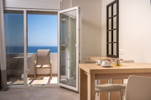 Apartamento, 2 quartos, vista para o mar | Vista para praia/oceano