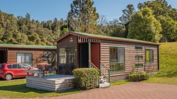 Cabine, casa de banho anexa (Cabin Jayco) | Vista da varanda
