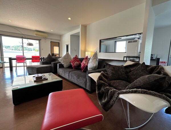 The White Reef - Okinawa