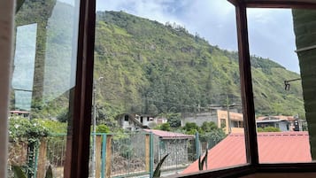 Quarto triplo standard, 1 quarto, vista para a montanha | Vista para a montanha