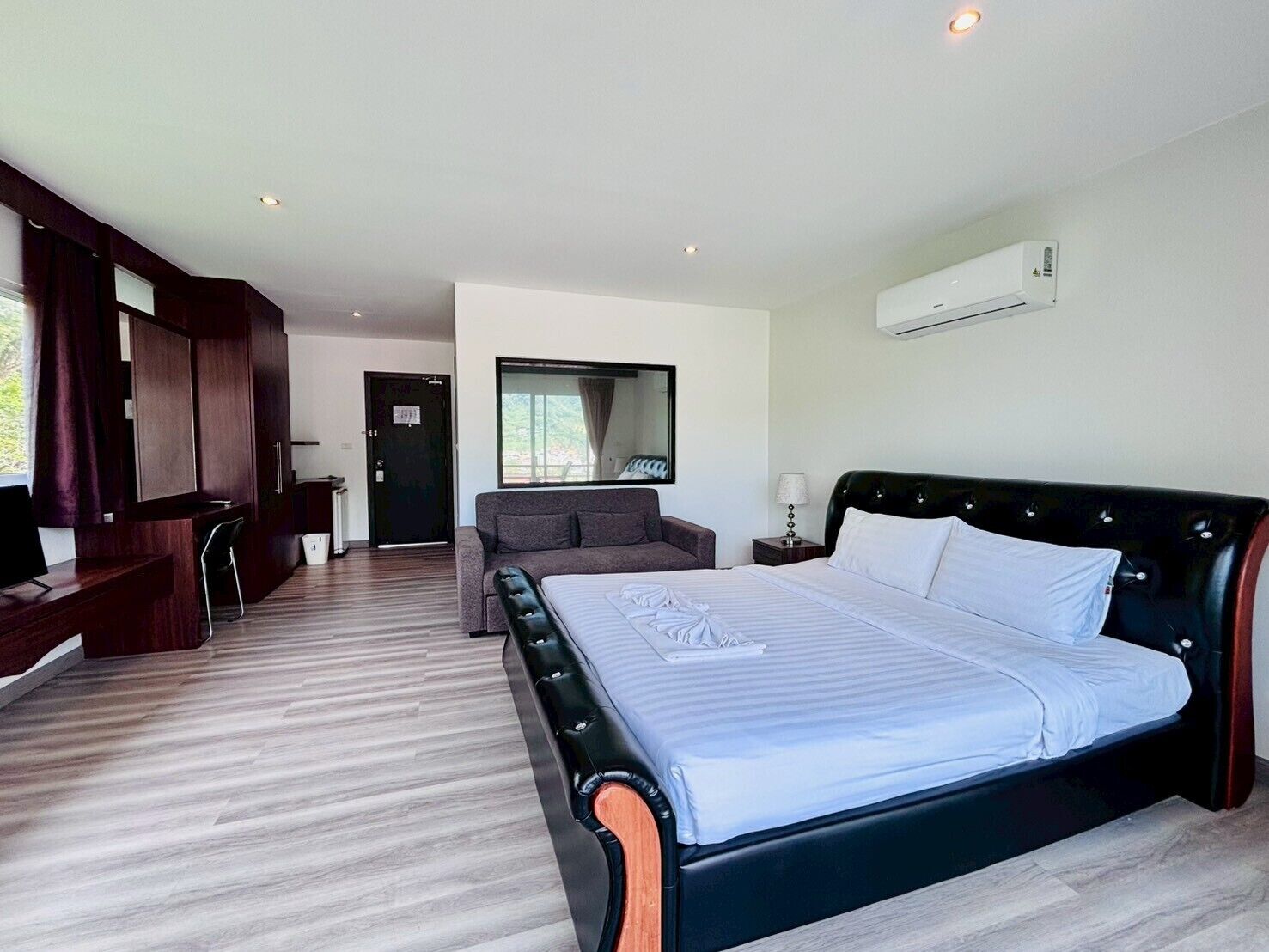 Super Deluxe Room | Cofres nos quartos, individualmente decorados