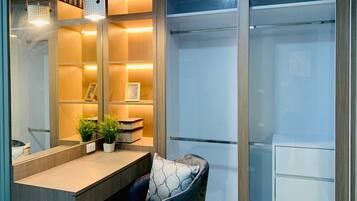 Honeymoon Suite with City View | Sala de estar