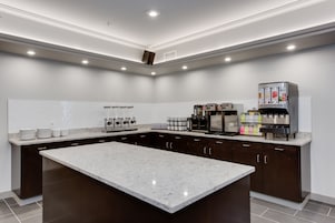 Pequeno-almoço completo diário incluído