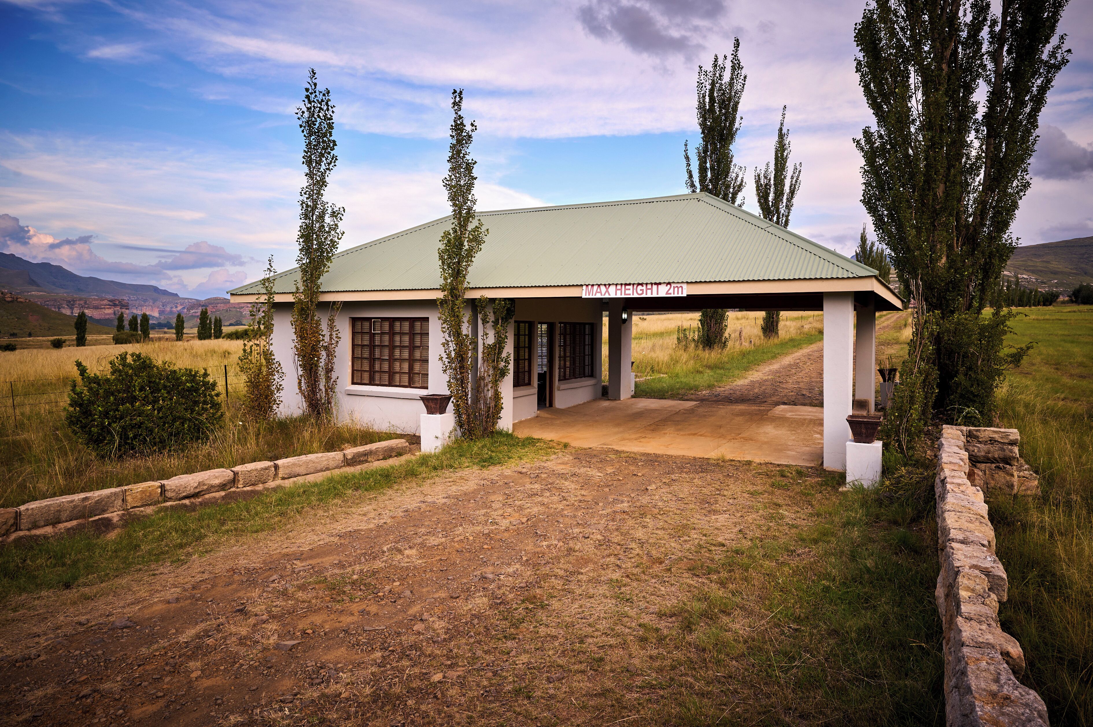 One Bedroom | Ferro/tábua de engomar, roupa de cama fornecida 