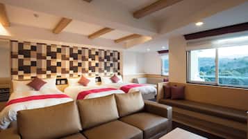 Quarto Triplo Superior, não fumadores (Deluxe Triple Room No Smoking) | 1 quarto, roupa de cama fornecida