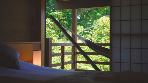 奈良偲の里 玉翠 (6 歳以上) - 伊豆市