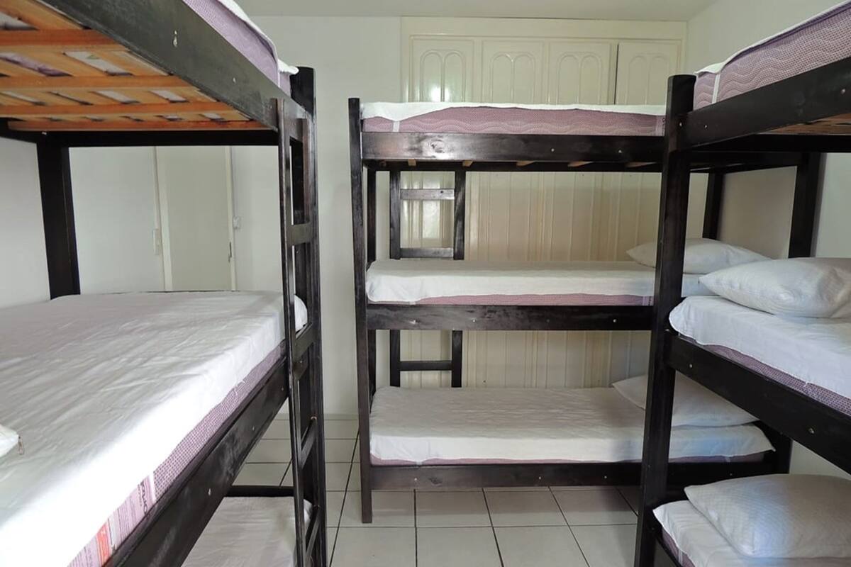 Dormitório compartilhado, em dormitório misto (9 beds) | Wi-Fi de cortesia, roupa de cama