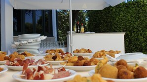 Comida e bebidas