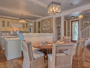 Casa, várias camas (Southern Accent House) | Restaurantes