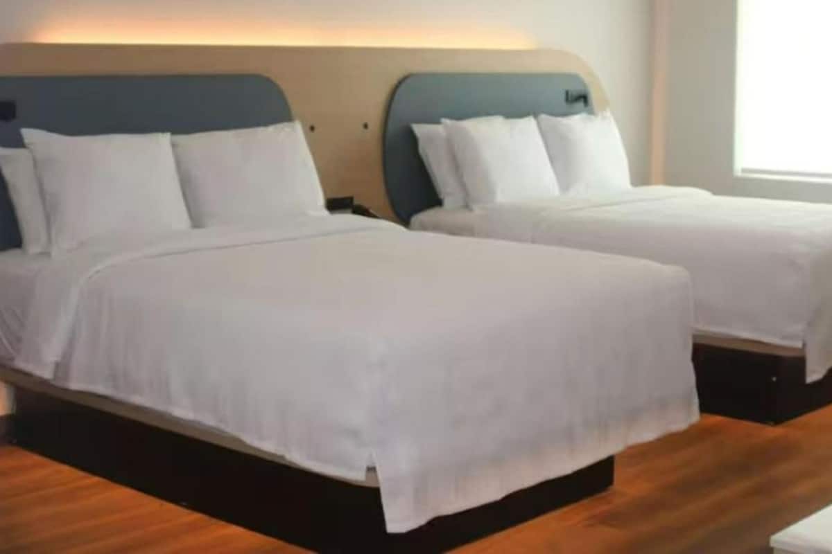 Escrivaninha, ferros/tábuas de passar roupa, Wi-Fi de cortesia