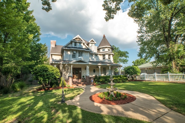 The Victoria B & B - Arkansas