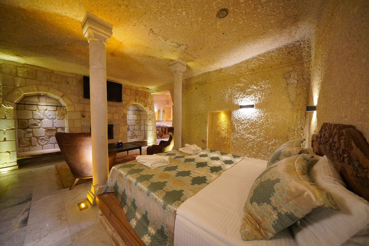 Sultan Cave Suite | 1 quarto, lençóis de algodão egípcio, roupa de alta qualidade