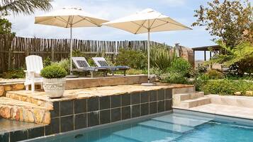 Apartamento superluxo, 2 quartos, para não fumantes, vista para a montanha (Poolhouse ) | Vista da sacada