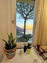 Apartamento luxo, 2 quartos, 2 banheiros, vista para o mar | Roupas de cama premium