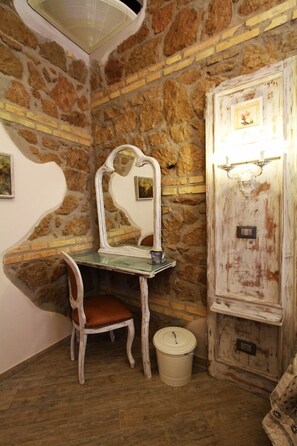 Quarto Duplo, banheira de hidromassagem | Comodidade do quarto