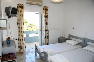 Apartamento, 1 quarto | Área de estar | TV