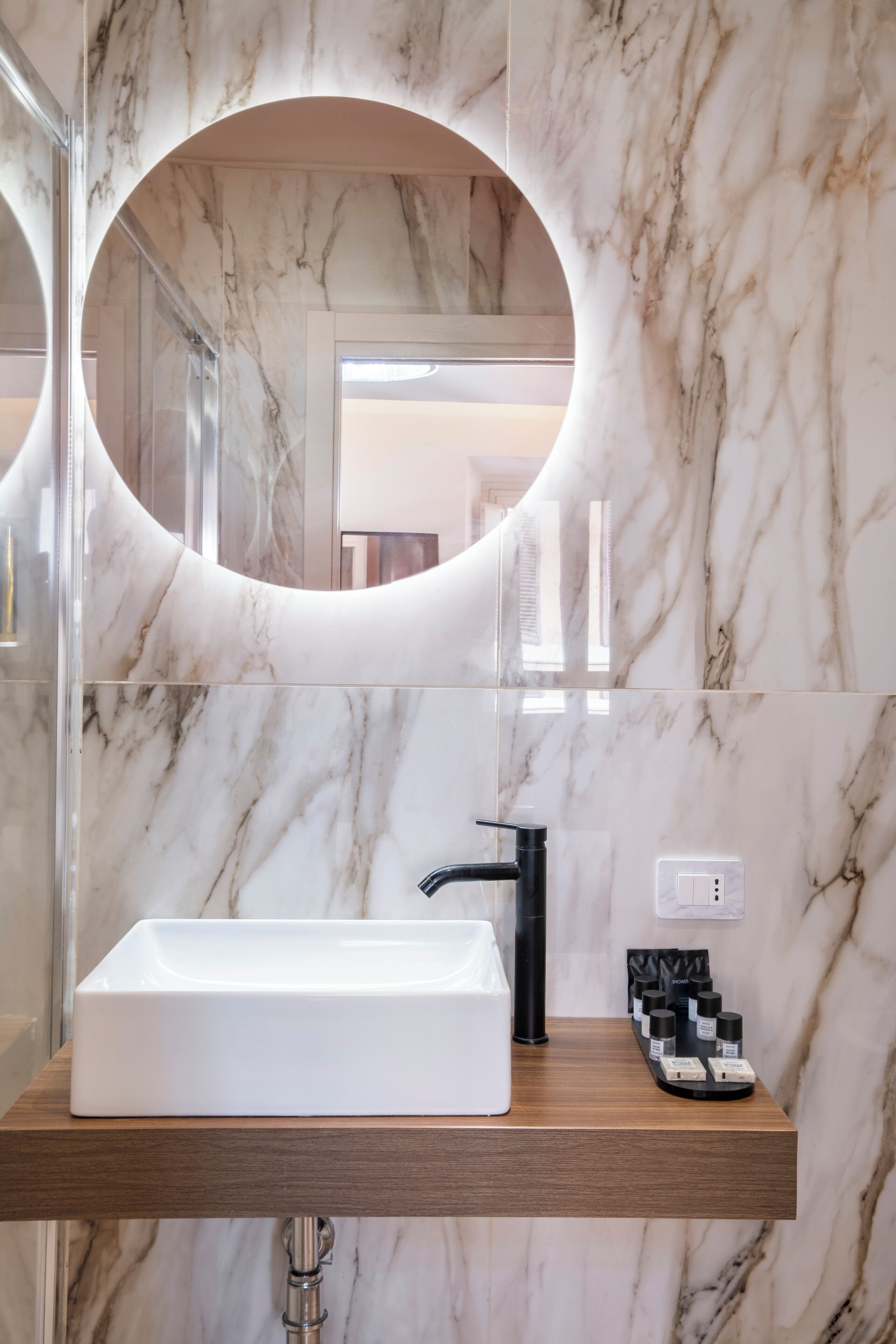 Superior Room | Banheiro | Produtos de toalete grátis, secador de cabelo, toalhas de banho 