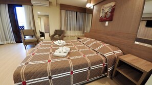 Quarto casal standard | Frigobar, cofres nos quartos, quartos à prova de som, Wi-Fi de cortesia