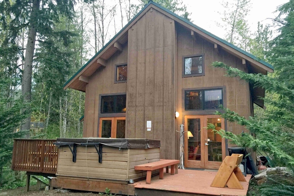 44mbr - Hot Tub- Pets Ok - Wifi - Bbq - Sleeps 8 2 Bedroom Home By Redawning - Glacier, WA