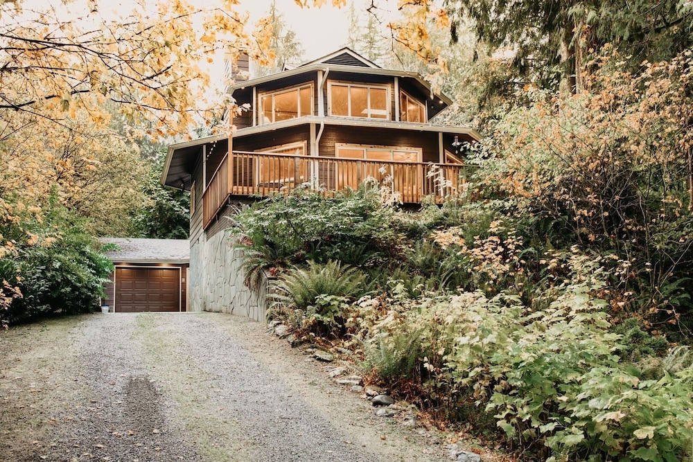 13sl - Hot Tub - Pets Ok - Wifi - Sleeps 8 2 Bedroom Home By Redawning - Glacier, WA