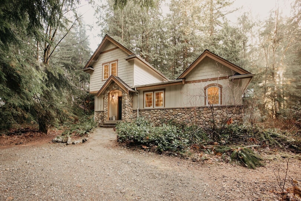 34sl - Hot Tub - Bbq - Ping Pong Table - Sleeps 8 3 Bedroom Home By Redawning - Glacier, WA