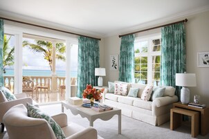 1 quarto, roupas de cama premium, cofres nos quartos, escrivaninha