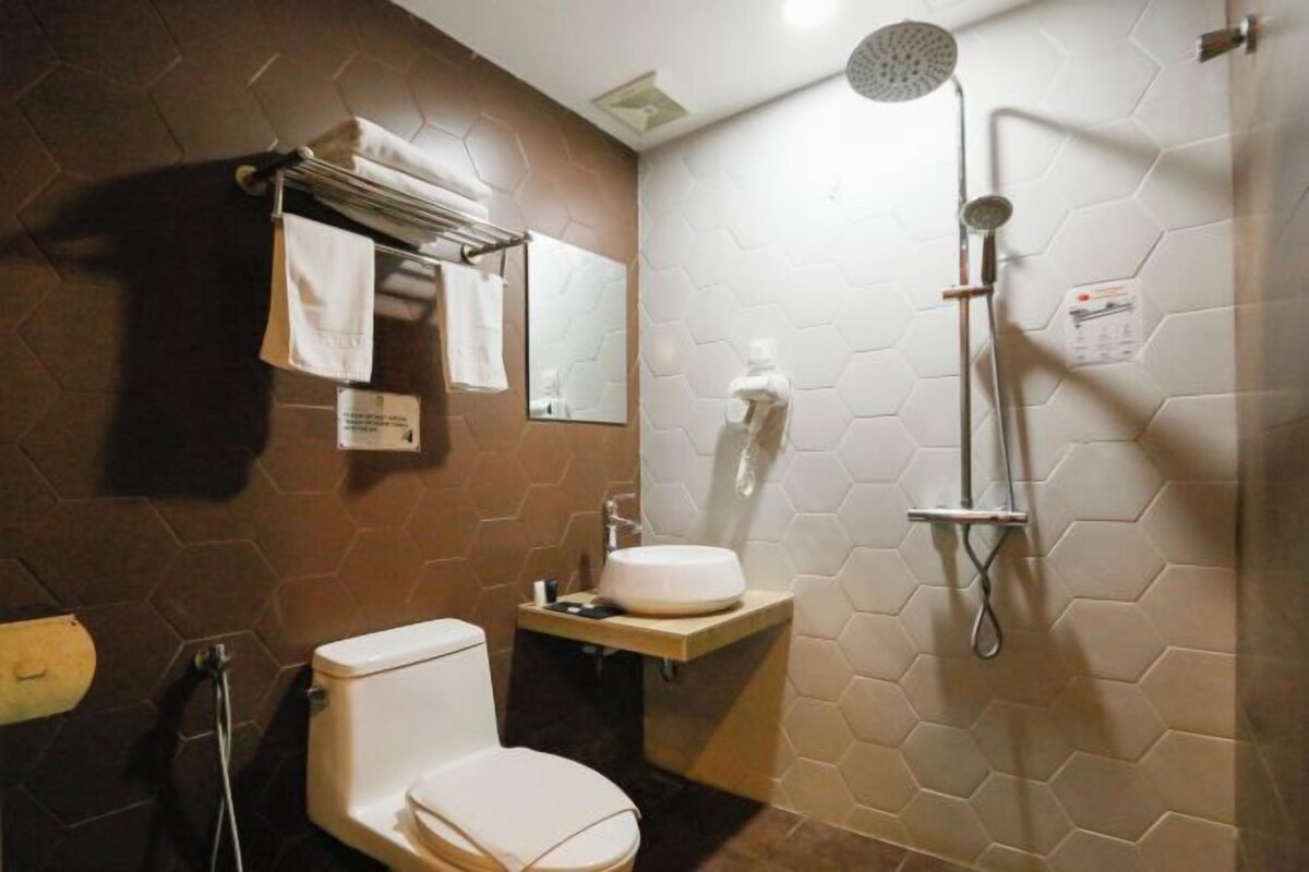 Casa de banho | Um polibã, um secador de cabelo, um bidé, toalhas fornecidas 