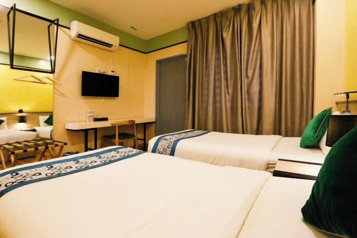 Secretária, Wi-fi grátis, roupa de cama fornecida 