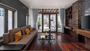 Cobertura presidencial, 1 quarto, terraço, vista para a cidade | Área de estar | TV LCD 32 polegadas com canais a cabo, TV