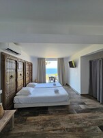 Quarto Duplo ou Twin | Berços/camas para crianças grátis, roupa de cama fornecida 