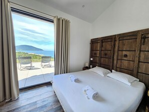 Quarto quádruplo família | Berços grátis, roupa de cama