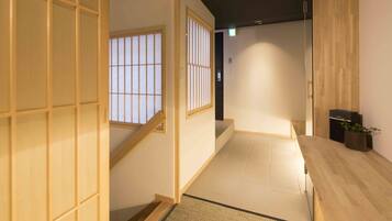 Suíte | Roupas de cama premium, edredons de pluma, cofres nos quartos