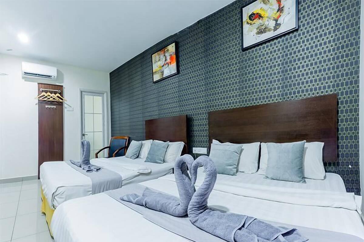 Secretária, quartos insonorizados, ferro/tábua de engomar