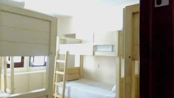 Dormitório compartilhado, somente para mulheres | Cofres nos quartos, Wi-Fi de cortesia