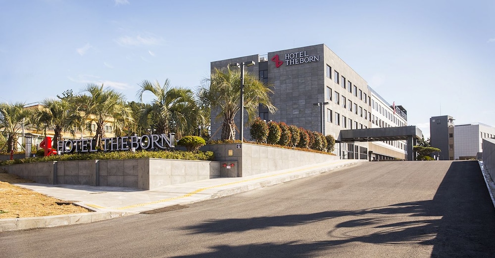 Hotel The Born Jeju - Jeju-do