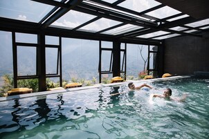 Piscina interior