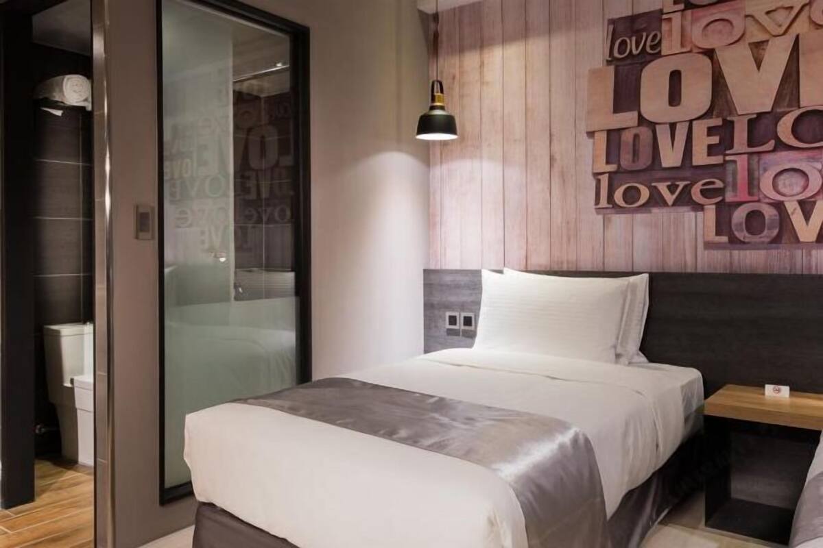 Secretária, Wi-fi grátis, acesso para cadeira de rodas