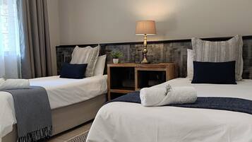 Individualmente decorados, escrivaninha